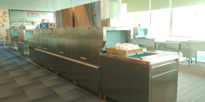 China Silver Flight Dish Machine / Quietest Commercial Conveyor Dishwasher for sale