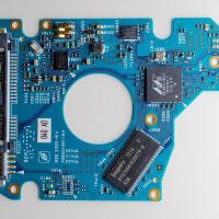 China SMT Solder Paste Stencil Laser Cut High Precision QHPCBA for sale