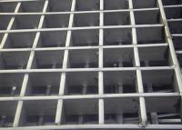 China Press Lock Carbon Steel Bar Grating for Floor - 25-150mm Load Bars with 3-6mm Thickness for Industrial Platforms for sale
