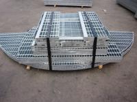 China Hot Dip Galvanized Drainage Channel Grating - 83.3% Drainage Area, 30+ Year Rust Protection for sale