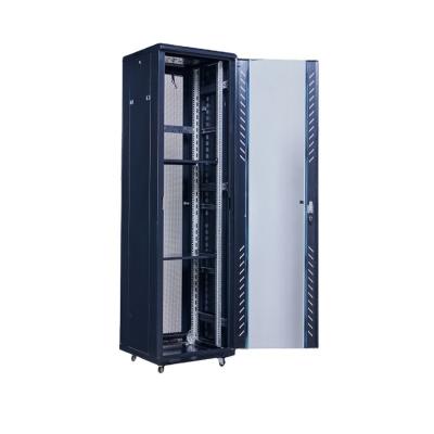 China 600*600 32U Standard 19 Inch Data Server Rack with Cooling Fan and Toughened Glass Door for sale