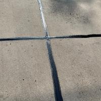China Strong Adhesion To Asphalt Hot Pour Crack Sealant For Highway Pavement Crack Repair for sale