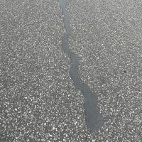 China Strong Adhesion To Asphalt Hot Pour Crack Sealant For Highway Pavement Crack Repair for sale