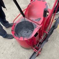 China Special Asphalt Joint Sealant For Pavement Crack Repair Asphalt Based Sealant Fast Cooling And Curing for sale