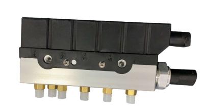China 2W933B486AA C2C35166 Air Suspension Solenoid Valve Block For XJ6 XJ8 XJ 2003-2010 for sale