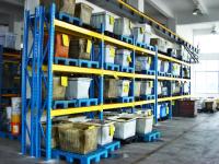 China Industrial Selective Pallet Racking System with Deoiling & Derusting - 4000mm Height, 4000KG Capacity for sale