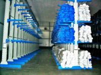 China Heavy Long Span Cantilever Racking System with 300-700KG Arm Capacity and 600-1500mm Arm Length for Pipe Storage for sale
