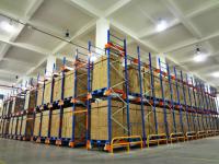 China Adjustable Drive-In Pallet Rack for Cold Storage - 5000mm Height, 2000KG Capacity, Multi-Level Design for sale