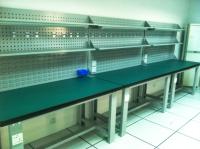 China Industrial Drawer Workbenches 1500-2100mm with 4 Drawers, 500-1500kg Load Capacity, Blue/Green Options for sale