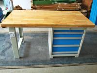 China Stainless Steel Work Bench with Butcher Block Hardwood Top - 1500-2100mm Sizes, 500-2000kg Capacity for sale