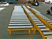 China Flexible Heavy Duty Roller Conveyor 30-120KG Capacity with 620-1200mm Width Options for Warehouse Transport for sale