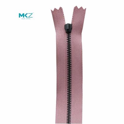 China Open End #5 #3 Black Metal Zipper Common Teeth Closed Tail Dumb For Clothing for sale
