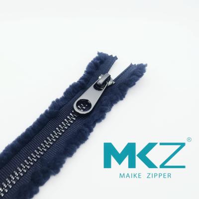 China 5#Rough Selvedge Metal Zipper The Circle Pull Head for clothing Metal Zipper for sale