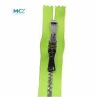 China Fluorescent Green Point Teeth Two Way Open Ended Zippers Copper for sale