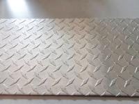 China Pointer Pattern Bright Surface Checkered Aluminum Plate 1050 3003 Aluminum Tread Plate for sale