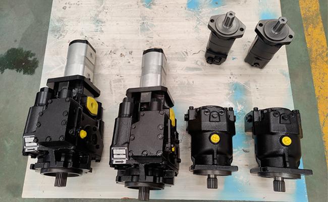 Combine harvester hydraulic piston pump