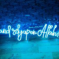 China Custom LED Neon Sign Party Birthday Favors For Wall Pink Room Decor Happy Birthday Neon Bar Signs for sale