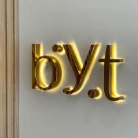 China Office Wall Letters Logo in 3D LED for Custom Metal Business Advertising Signage for sale