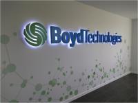 China Acrylic Electronic Illuminated Sign Custom 3D Metal Logo LED Backlit Sign for Hospitals for sale