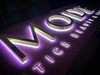 China Advertising Purposes Stainless Metal Led Signage for Custom Business Building for sale