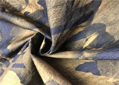 China Leaves Pattern Graphic Print Fabric Soft Light Hand Feel For Outdoor Clothing for sale
