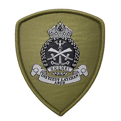 China Custom Machine Woven Iron On Patches Eco Friendly Polyester Jacket Patch 100 Pcs MOQ for sale