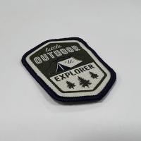 China Custom Iron On Woven Patch with Merrowed Border 100 PCS MOQ Polyester Yarn for sale