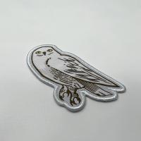 China Custom White Owl Iron On Woven Patch Merrowed Border Clothing Washable Patch for sale