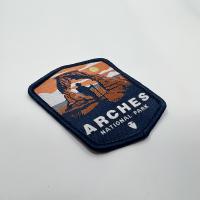 China Custom Woven Patches Iron On Sew On for Clothing Bags 100pcs Low MOQ Laser Cut Border for sale