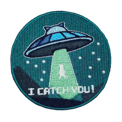 China Custom Iron On Embroidered Patches Pantone Color 1-20 Inch Embroidered Cloth Patches for sale