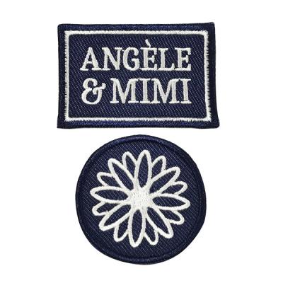 China PMS Heat Press Embroidered Patches Washable Polyester Threads for sale