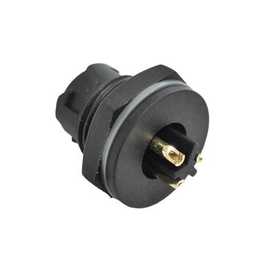China IP67 Circular Waterproof Connector 250V 8A with P12 Self-Locking for Industrial Applications for sale