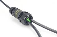 China M25 5-Pin Straight-Through Screw Lock IP68 Waterproof Connector 1 In 2 Out for sale