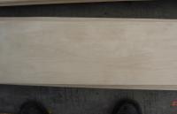 China Milk White Maple Rotary Cut Veneer Plywood Sheets 4x8 - 0.20-0.60mm Thickness - AB/B/C/D Grades for sale