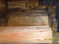 China Rotary Cut Yellow Okoume Face Veneer 0.20-0.60mm Thickness in 4x8 and 3x7 Sizes for Furniture and Plywood for sale