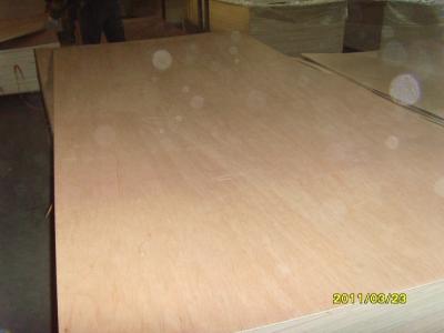 China Yellow Natural Okoume Veneer MDF 0.20-0.60mm Thickness for Furniture Surface in 4x8 and Custom Sizes for sale