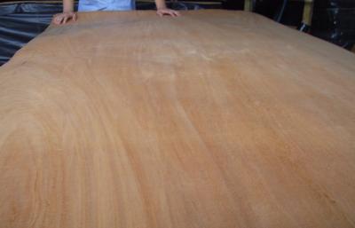 China Okoume Yellow Rotary Cut Veneer MDF 4'x8' Size 0.20-0.60mm Thickness for Furniture Surface for sale