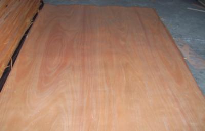 China Yellow Rotary Cut Okoume Veneer MDF 0.20-0.60mm Thickness for Plywood and Furniture Applications for sale