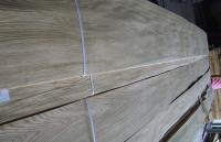China Light Brown Oak Veneer Sheets 0.45mm Thickness 3 Inch Wood Panels for Furniture and Plywood for sale