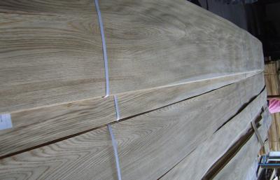 China Light Brown Oak Veneer Sheets 0.45mm Thickness 3 Inch Wood Panels for Furniture and Plywood for sale