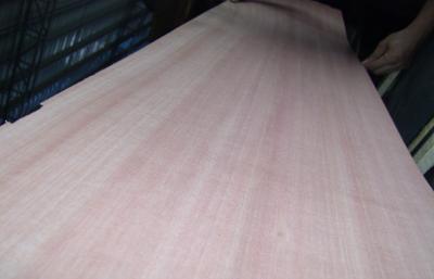 China Red Okoume Quarter Cut Veneer 0.15-0.6mm Thickness for Flooring and Door Applications for sale