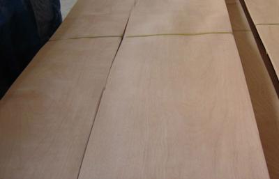 China Yellow Cherry Sliced Veneer 0.45mm Thickness for Edge Banding - 2000-2700mm Length, 120mm+ Width for sale