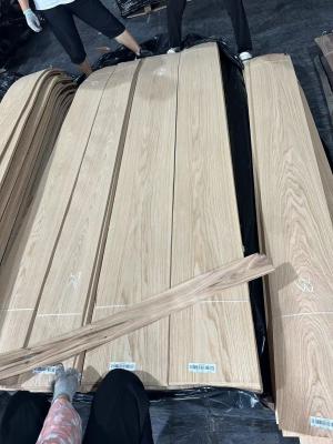 China Custom Length Red Oak Veneer Sheets 1/16in Thick for Furniture Cabinetry for sale