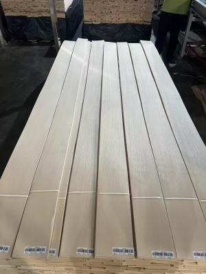 China Natural Ash Wood Veneer 0.6mm-1.5mm AAA Grade for Furniture and Wall Paneling for sale