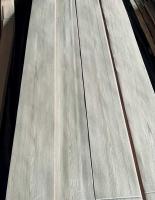 China Flexible Oak Veneer Sheets 0.2-0.6mm Crown Cut Grain for Furniture Wall Paneling for sale