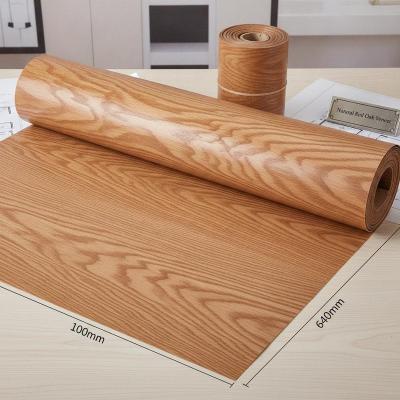 China Width 100mm to 640mm Natural Red Oak Crown Cut Veneer Natural Oak Wood Ideal for Architectural Panels Furniture and Interior Design Applications for sale