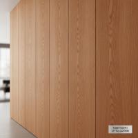 China Sheetwidth Up To 1220mm Red Oak Crown Cut Veneer Wall Paneling Option Providing Consistent and Natural Wood Appearance for sale