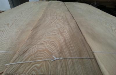 China Natural Sliced Russia Ash Wood Veneer 0.5mm Brown Crown Cut for Furniture Surface for sale