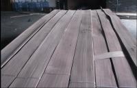 China American Walnut Veneer Sheet 0.5mm Thickness Crown Cut for Furniture and Interior Decoration 1200-3800mm Length for sale
