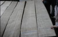 China AA Grade Quarter Sliced Solid Poplar Thin Sheet Wood Veneer 0.5mm 1200-3500mm for sale